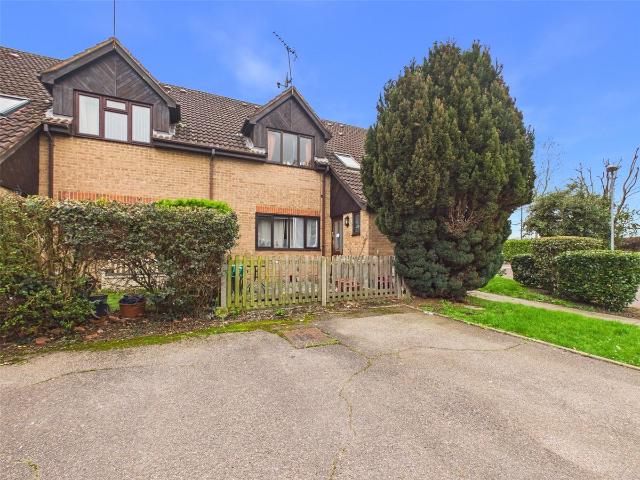 Varsity Drive, Twickenham TW1, 2 bed semi detached house to rent, £1,800 pcm | PrimeLocation