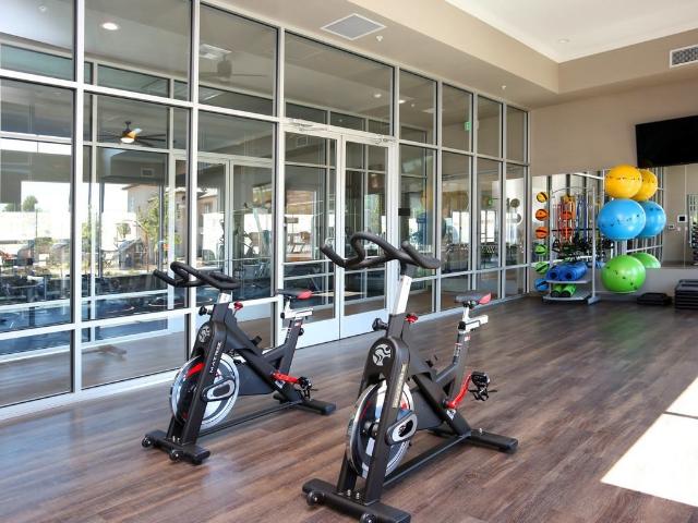 Vasari Luxury 1 Bedroom Apartment for Rent at 8117 Sheldon Rd, Sacramento, CA 95758 Valley Hi North Laguna