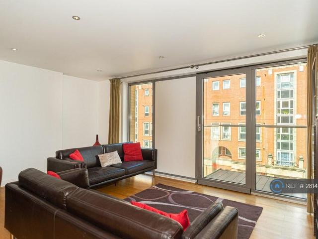 Vauxhall Bridge Road, London, SW1V 2 bed flat to rent £3,792 pcm £875 pw