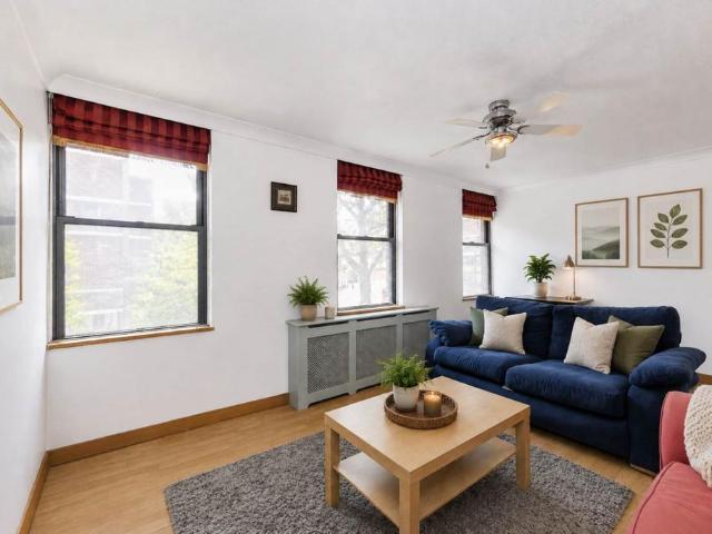 Vauxhall Bridge Road, Pimlico, SW1V 3 bed apartment to rent £3,600 pcm £831 pw