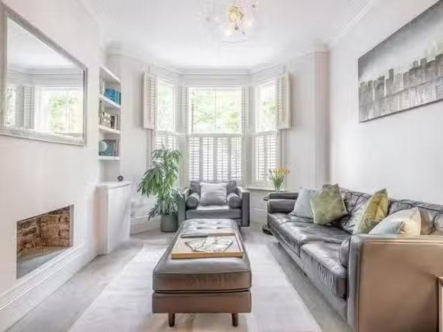 Vauxhall Grove