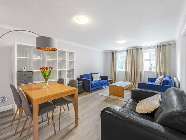 Vauxhall Grove, Vauxhall Grove SW8, 2 bed flat to rent, £2,600 pcm | PrimeLocation