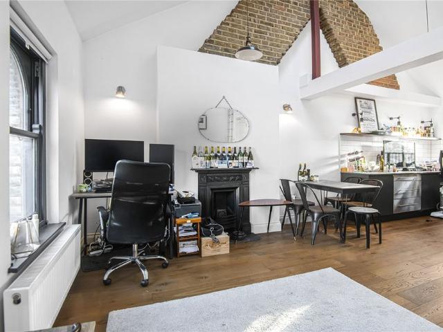 Vauxhall Grove, London, SW8 1SY
