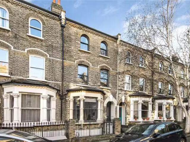 Vauxhall Grove, London, SW8 1SY