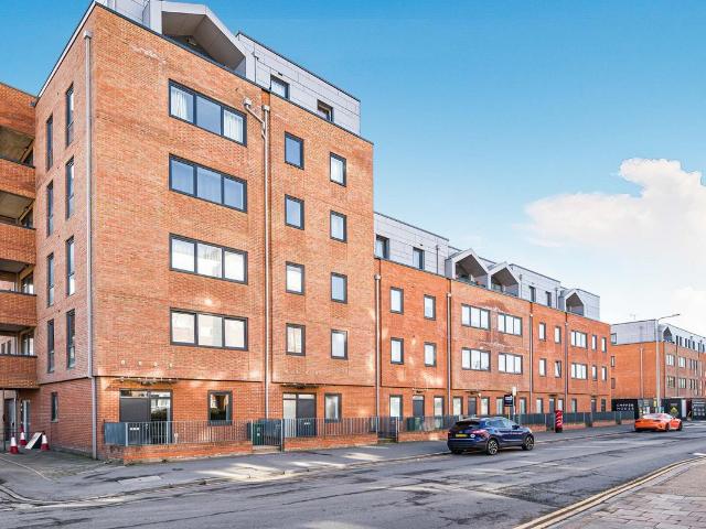Vauxhall Place, Dartford DA1, 1 bed flat to rent, £1,500 pcm | PrimeLocation