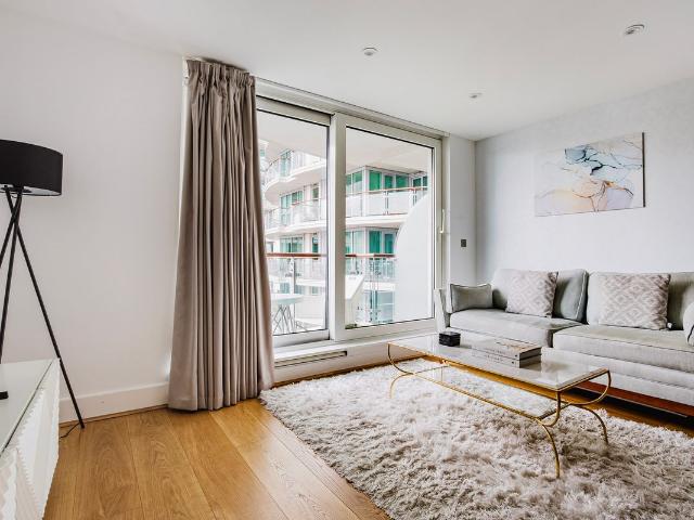 Vauxhall SW8, 2 bed flat to rent, £3,790 pcm | PrimeLocation