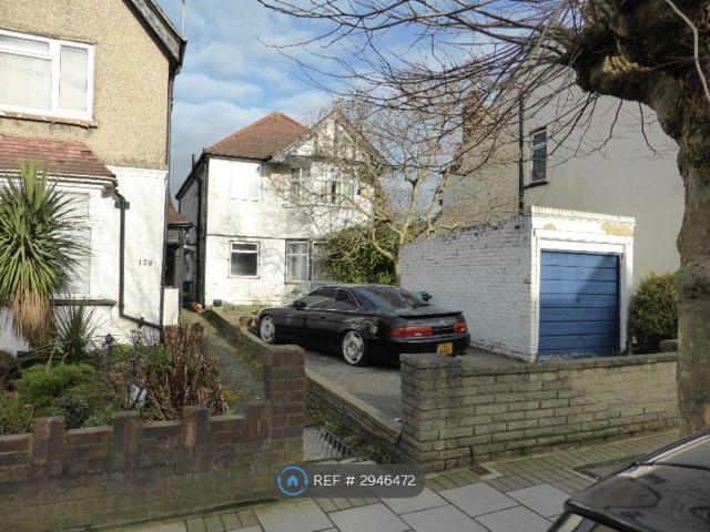 Vaughan Road, Harrow HA1, 2 bed maisonette to rent, £1,950 pcm | PrimeLocation