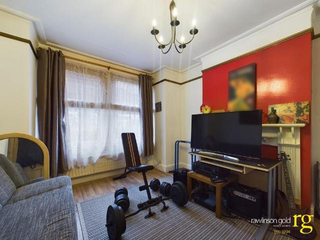 Vaughan Road, Harrow 2 bed ground floor flat to rent £1,750 pcm £404 pw
