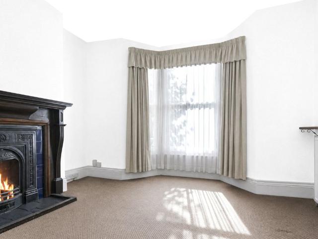 Vaughan Road, Straford, London E15, 2 bed flat to rent, £1,950 pcm | PrimeLocation