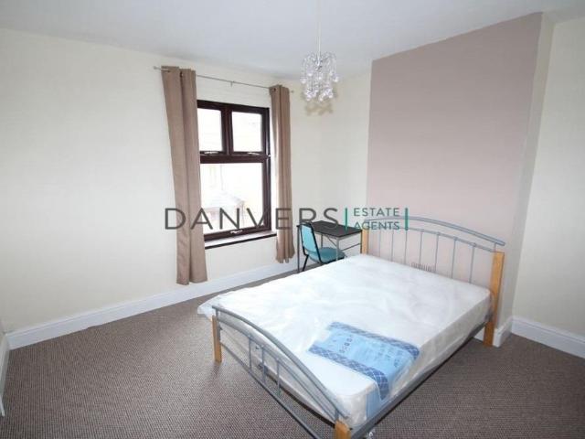 Vaughan Street, Leicester LE3, 4 bed terraced house to rent, £1,300 pcm | PrimeLocation