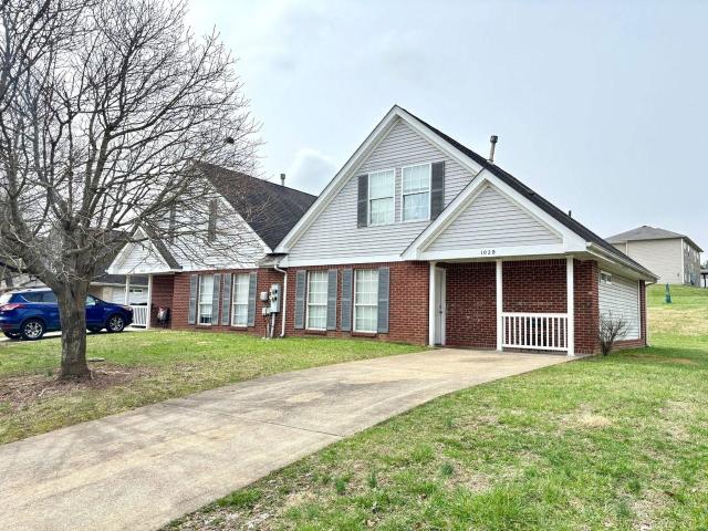 Vaughan Village Apartments 3 Bedroom Apartment for Rent at 100 Crimson Creek Dr, Elizabethtown, KY 42701