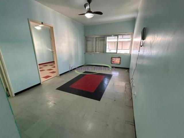 Vdenda de Apartamento a 1 Quadra da Praia | 1 Dormitório | Garagem com Manobrista | José Menino / Sa