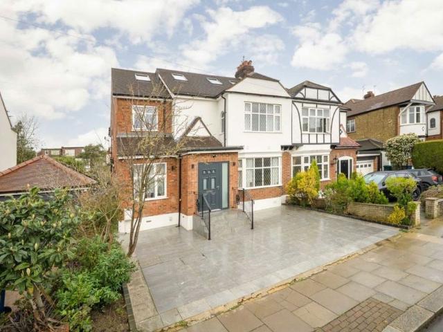 Ventnor Drive, N20, London