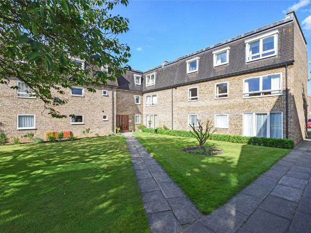 Ventress Farm Court, Cambridge CB1, 2 bed flat to rent, £1,700 pcm | PrimeLocation