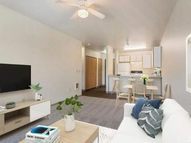 Ventura Park Plaza Apartments 2 Bedroom Apartment for Rent at 12110 E Burnside St, Portland, OR 97216 Hazelwood