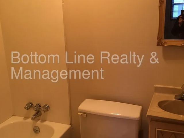 Venture Rental Properties 3 Bedroom Apartment for Rent at 2417 E Ozark Ave, Gastonia, NC 28054
