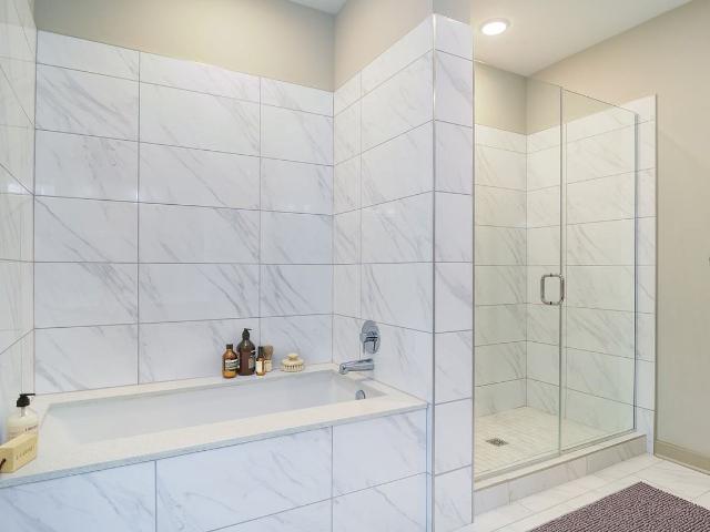 Venue Brookwood Apartments 1 Bedroom Apartment for Rent at 100 Colonial Homes Dr Nw, Atlanta, GA 30309 Colonial