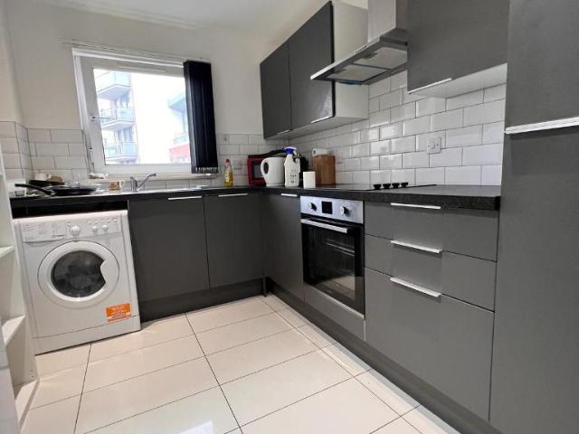 Venus House, 160 Westferry Road, Isle. 1 bed flat to rent £1,798 pcm £415 pw