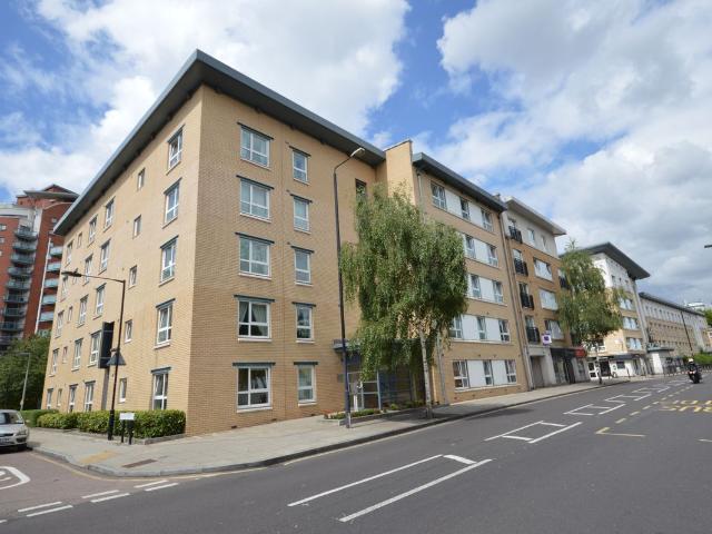 Venus House, Tower Hamlets E14, 1 bed flat to rent, £1,850 pcm | PrimeLocation