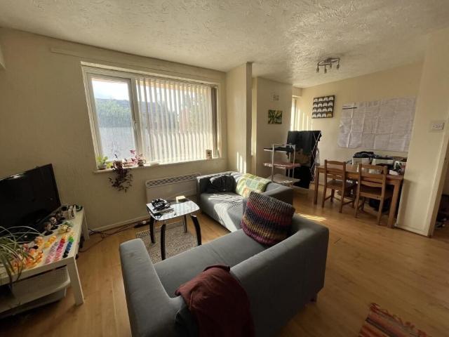 Venus Road, Woolwich SE18, 1 bed flat to rent, £1,400 pcm | PrimeLocation