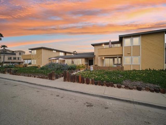 Venco Beach Apartments 1 Bed 1 Bath OCEAN VIEW Sand and Sea