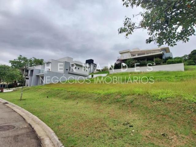 Venda terreno de alto padrão no Condomínio Gênesis ll em Alphaville