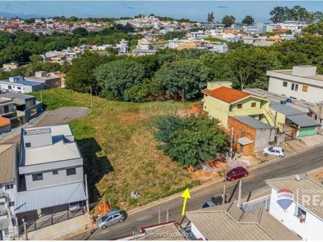 Venda Terreno de 250,00 m² na Santa Candida