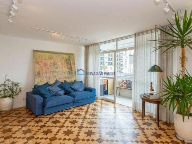 Venda. Vila Mariana. Apartamento com 165M². 3 quartos. 1 vaga