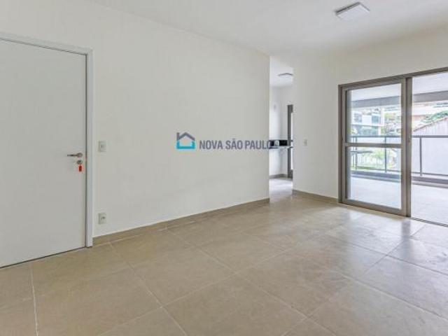 Venda. Vila Clementino. Apartamento com 84m². 2 quartos/suítes. 1 vaga