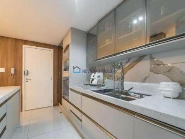 Venda. Vila Gumercindo. Cobertura com 175m², 3 quartos. Duas vagas