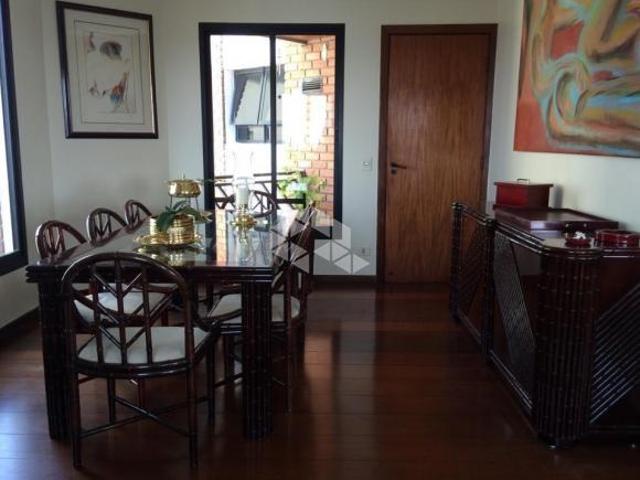 VENDA, Aparamento 216m², 4 dormitórios, 2 suítes, 3 vagas no Campo Belo