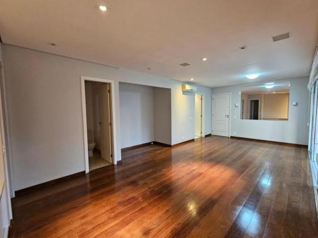 Venda Apartamento 129m2 no Panamby