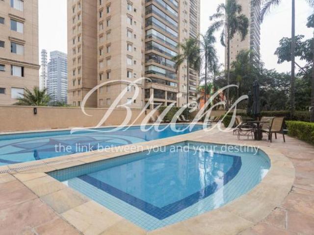 VENDA APARTAMENTO 220 METROS ANDAR ALTO LAZER COMPLETO BROOKLIN