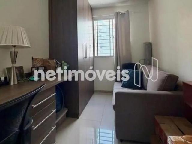 Excelente oportunidade Apartamento com 2 quartos no Castelo