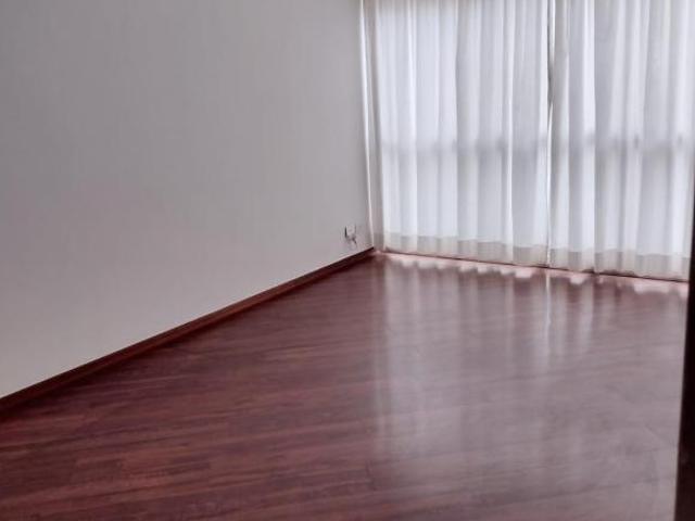 Venda Apartamento 3 Dorms na Vila Andrade 90m² por R$360 mil