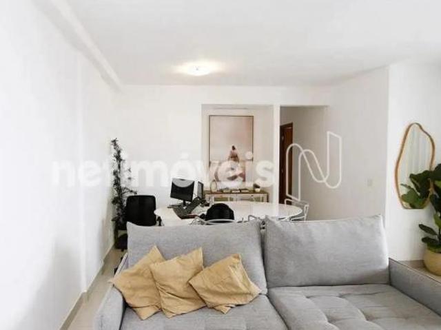 Apartamento no Jardim América | 3 quartos 1 suíte | Prédio com elevador e 2 vagas