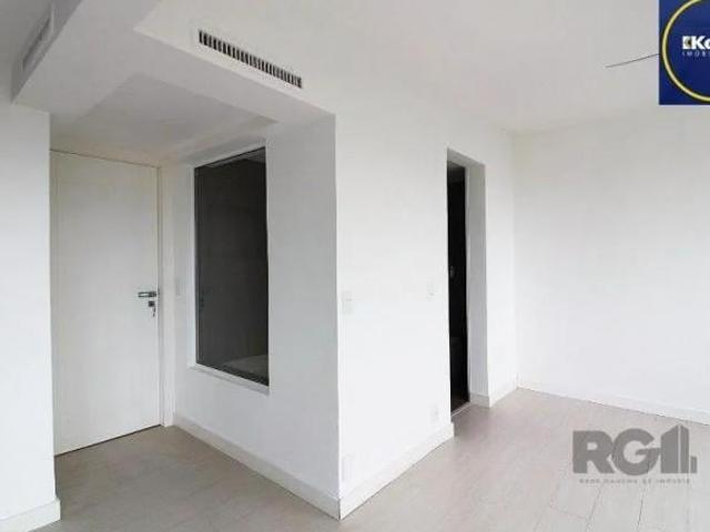 Venda Apartamento 3 quartos, no bairro Moinhos de Vento com 2 banheiros, 1 lava
