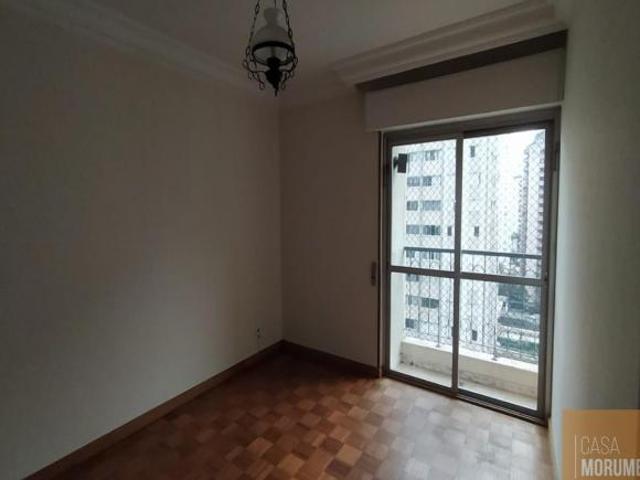Venda Apartamento Alto Padrão de 170m2 com 04 dormitórios, 02 suítes, 02 vagas de garagem em Moema
