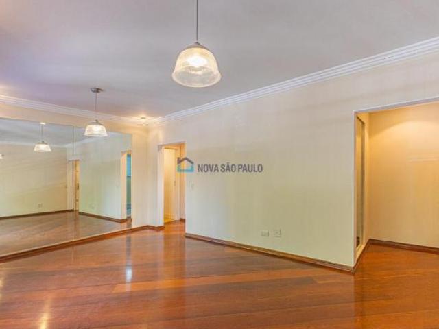 Venda Apartamento Brooklin 03 quartos Varanda 01 vaga Próximo do Metrô