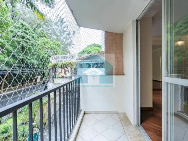 Venda apartamento Brooklin com tres dormitórios