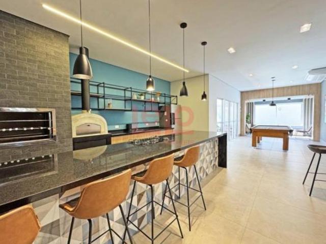 VENDA | Apartamento, com 3 dormitórios em ZONA 07, MARINGA