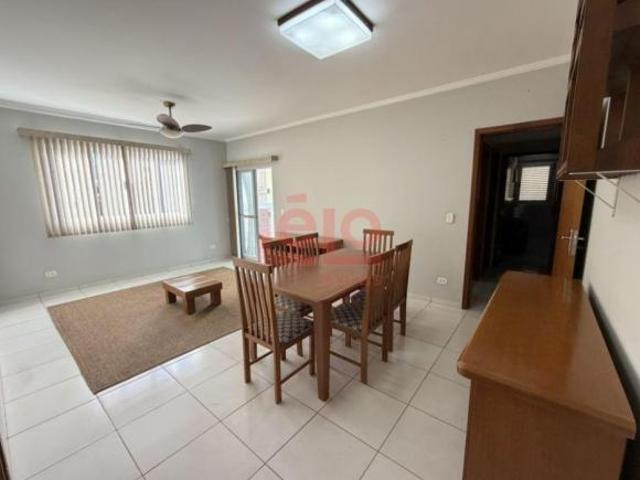 VENDA | Apartamento, com 3 dormitórios em ZONA 07, MARINGA