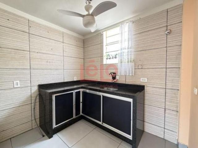 VENDA | Apartamento, com 3 dormitórios em ZONA 07, MARINGA