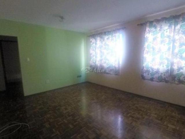VENDA | Apartamento, com 3 dormitórios em Zona 07, Maringá