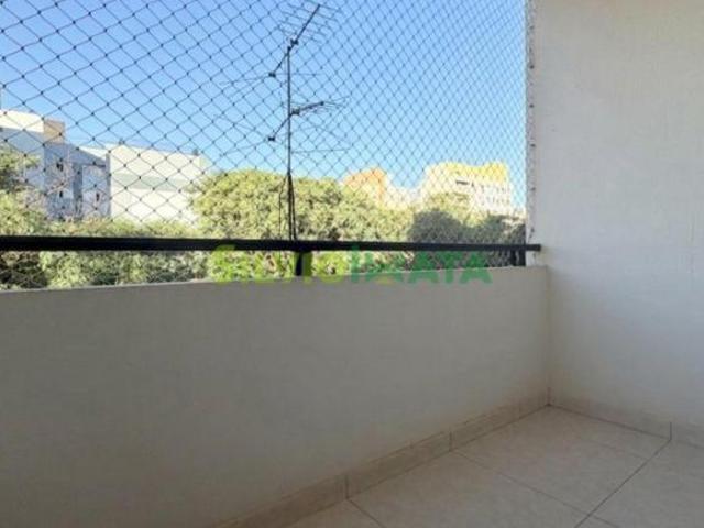 VENDA | Apartamento, com 3 dormitórios em Zona 07, Maringá