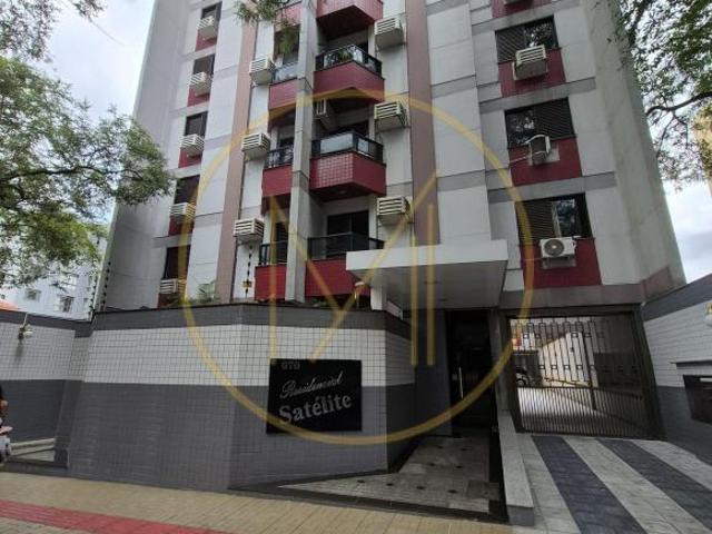 VENDA | Apartamento, com 3 dormitórios em Zona 07, Maringá