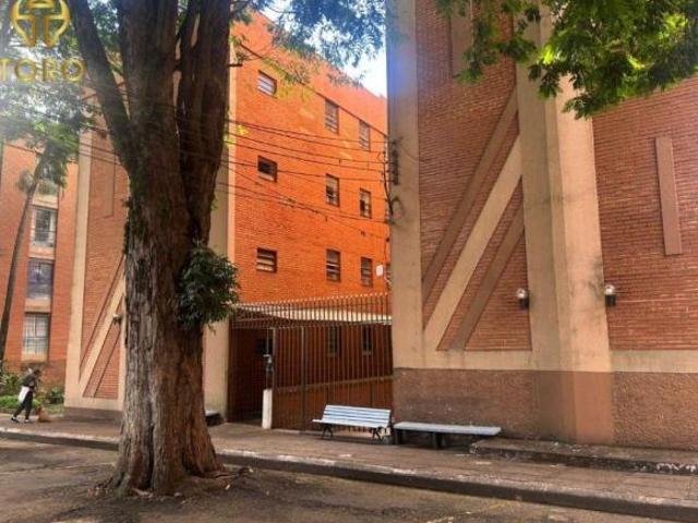 VENDA | Apartamento, com 3 dormitórios em Zona 07, Maringá