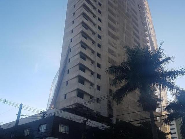 VENDA | Apartamento, com 3 dormitórios em Zona 01, Maringá