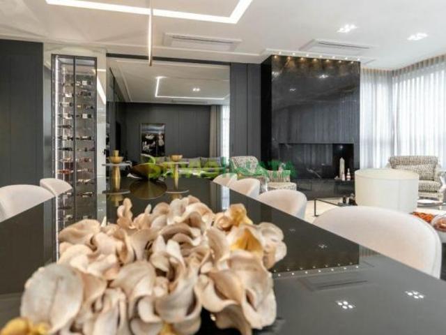 VENDA | Apartamento, com 3 dormitórios em Zona 01 Centro, Maringá