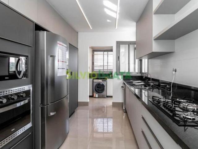 VENDA | Apartamento, com 3 dormitórios em Zona 02, Maringá